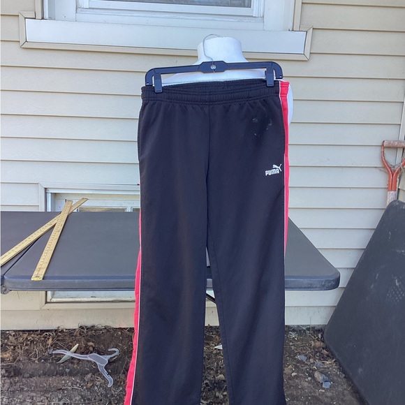 Puma | Pants & Jumpsuits | Puma Black And Red Athletic Jogger Pants ...